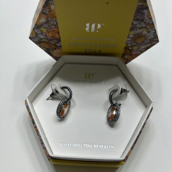 Bomb Party | Jewelry | Bomb Party November 224 Sparkling Journeys ...